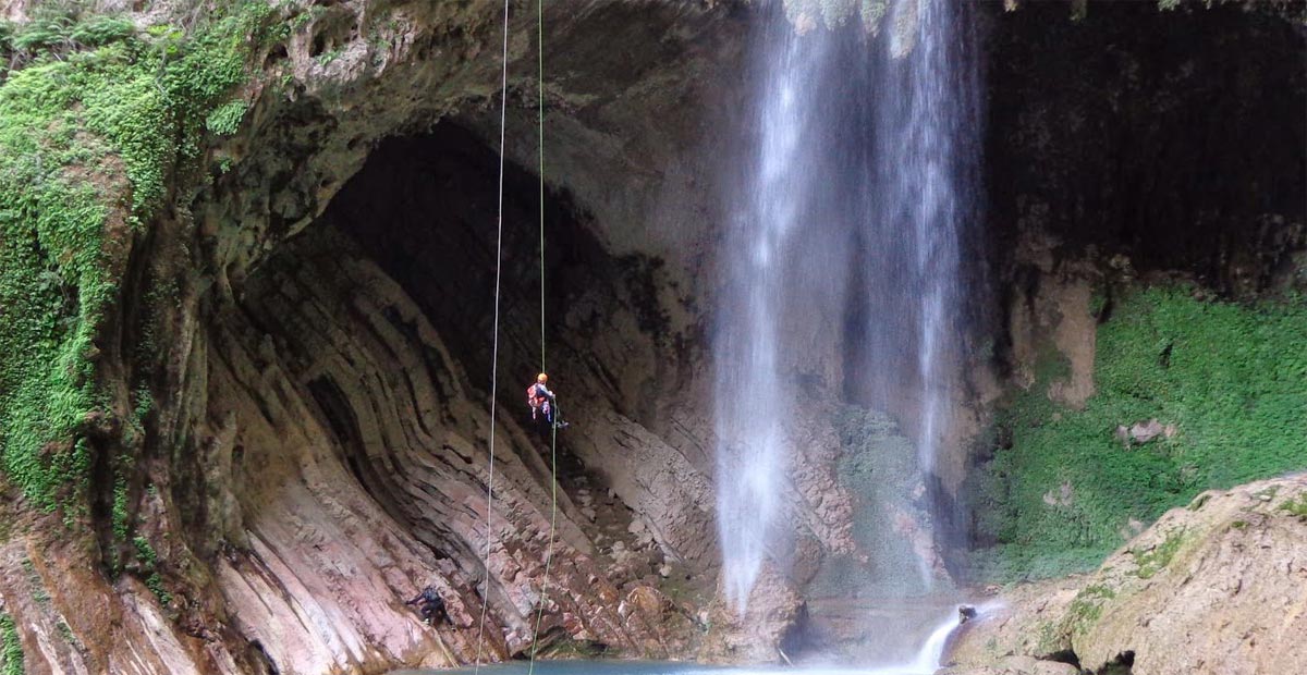 Hidrofobia, una aventura única en Nuevo León - Turismo a Fondo