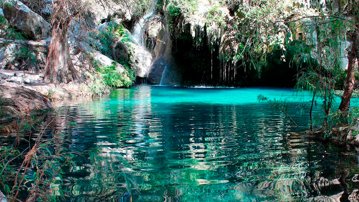 Descubre las Cascadas de San Agustín Ahuehuetla: Un paraíso escondido en Puebla - Turismo a Fondo
